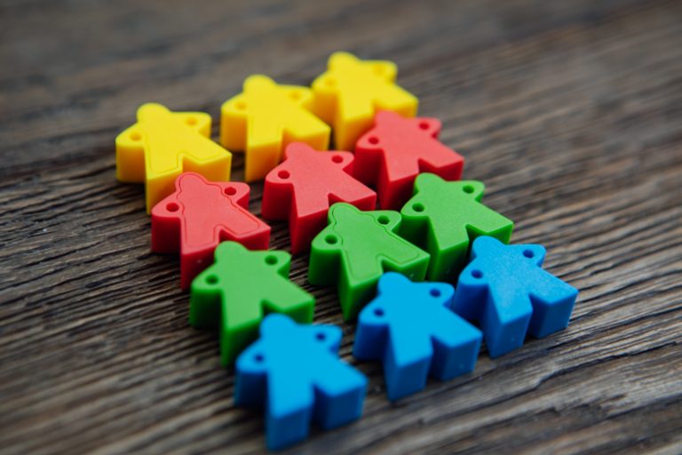 Tiny Epic Quest review – disarmingly beautiful, surprisingly complex